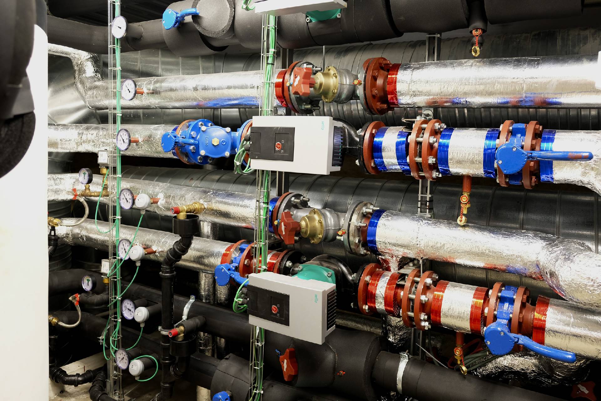 EEG Group - Driven by Building Technology - EEG